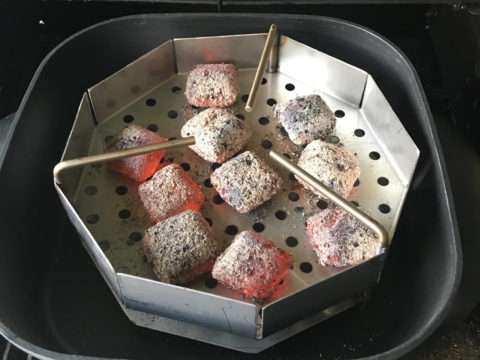 How To Use Heat Beads With A Camp Oven