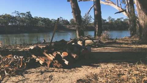 25 Free Campsites On The Murray River